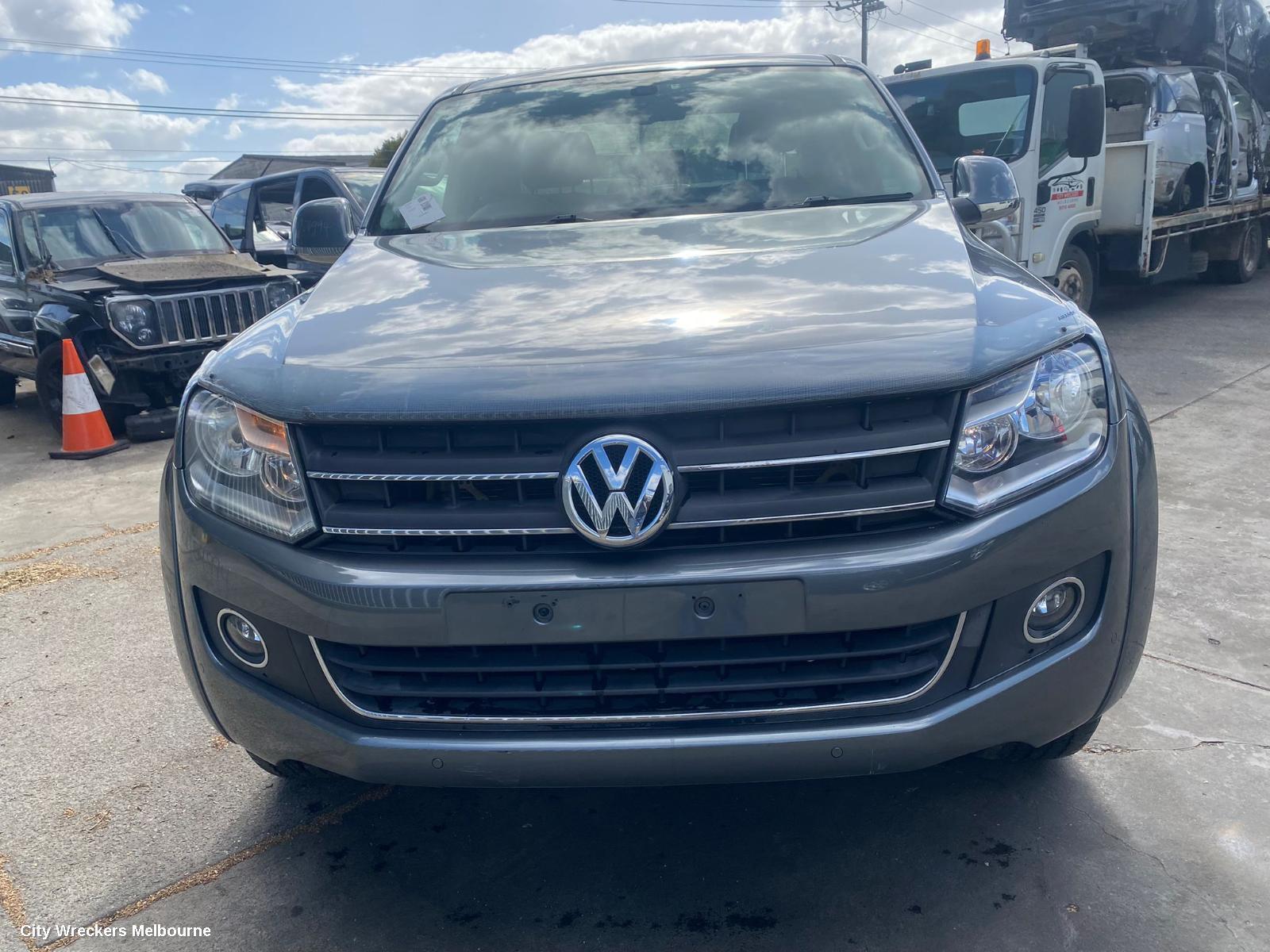 VOLKSWAGEN AMAROK 2013 RIGHT_REAR_DOOR_SLIDING